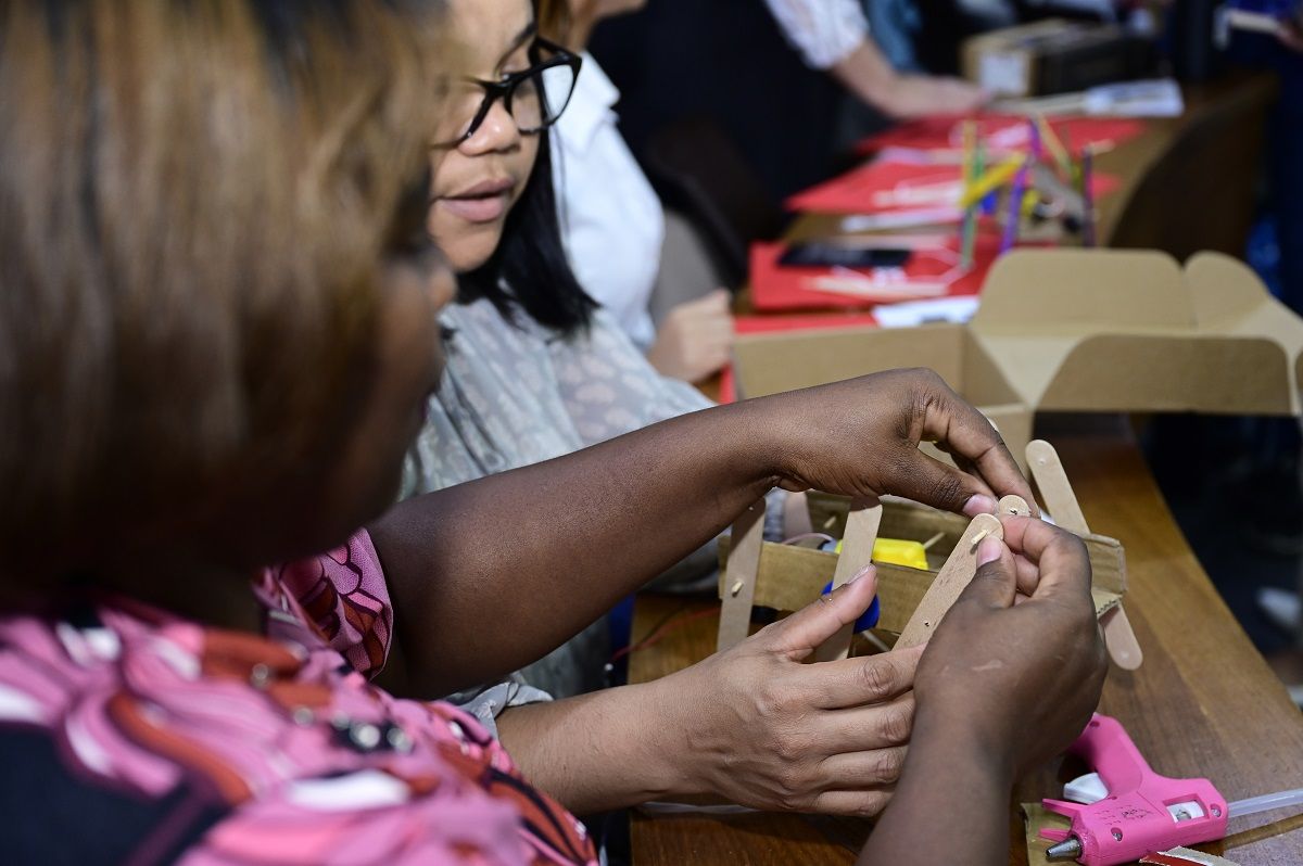 Instituto Tecnológico de Santo Domingo - Centro de Estudios Educativos del INTEC capacita en ...